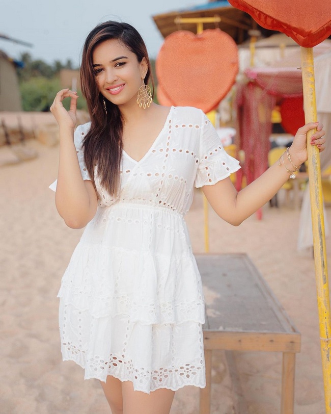 Pujita Ponnada Goa pics hot - Discussions - Andhrafriends.com